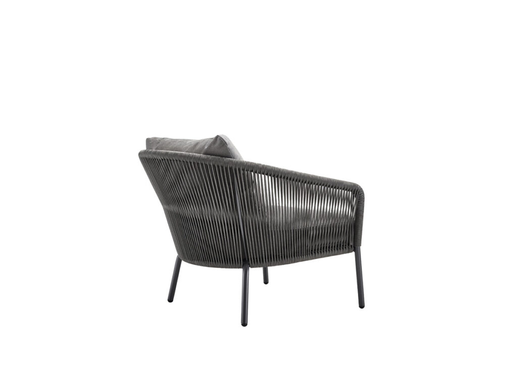 LOOP Lounge Chair - solpuri